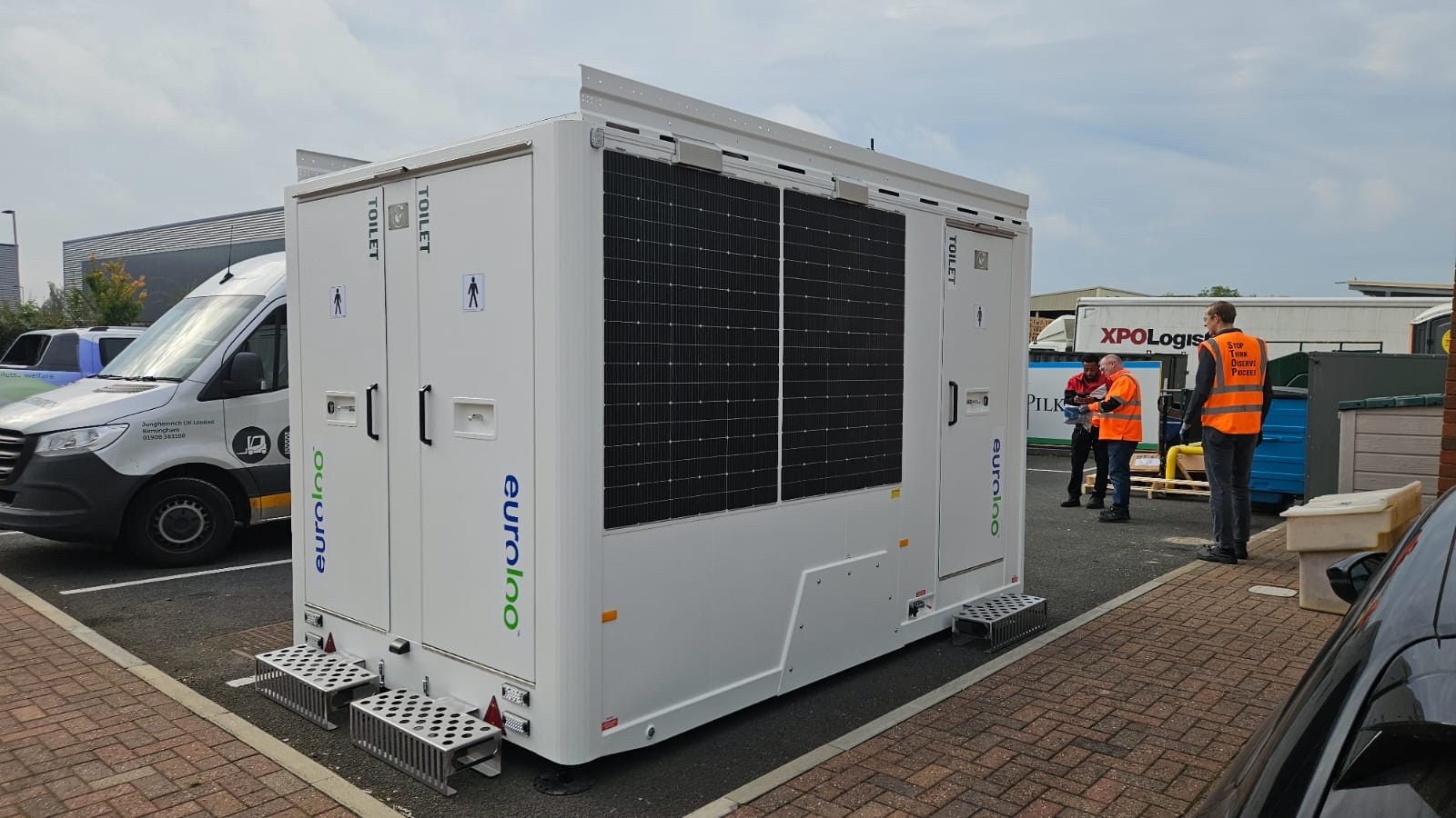 Solar Loo Hire | Solar-Powered Toilet Blocks & Trailers